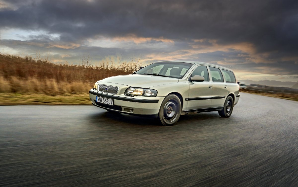 Używane Volvo V70 II T5 (2002) - Magazyn auto