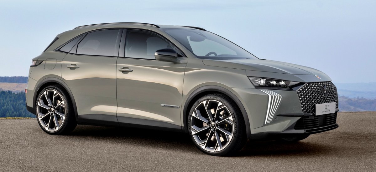 DS 7 Crossback to teraz DS 7. W gamie – nowa 360-konna wersja - Magazyn ...