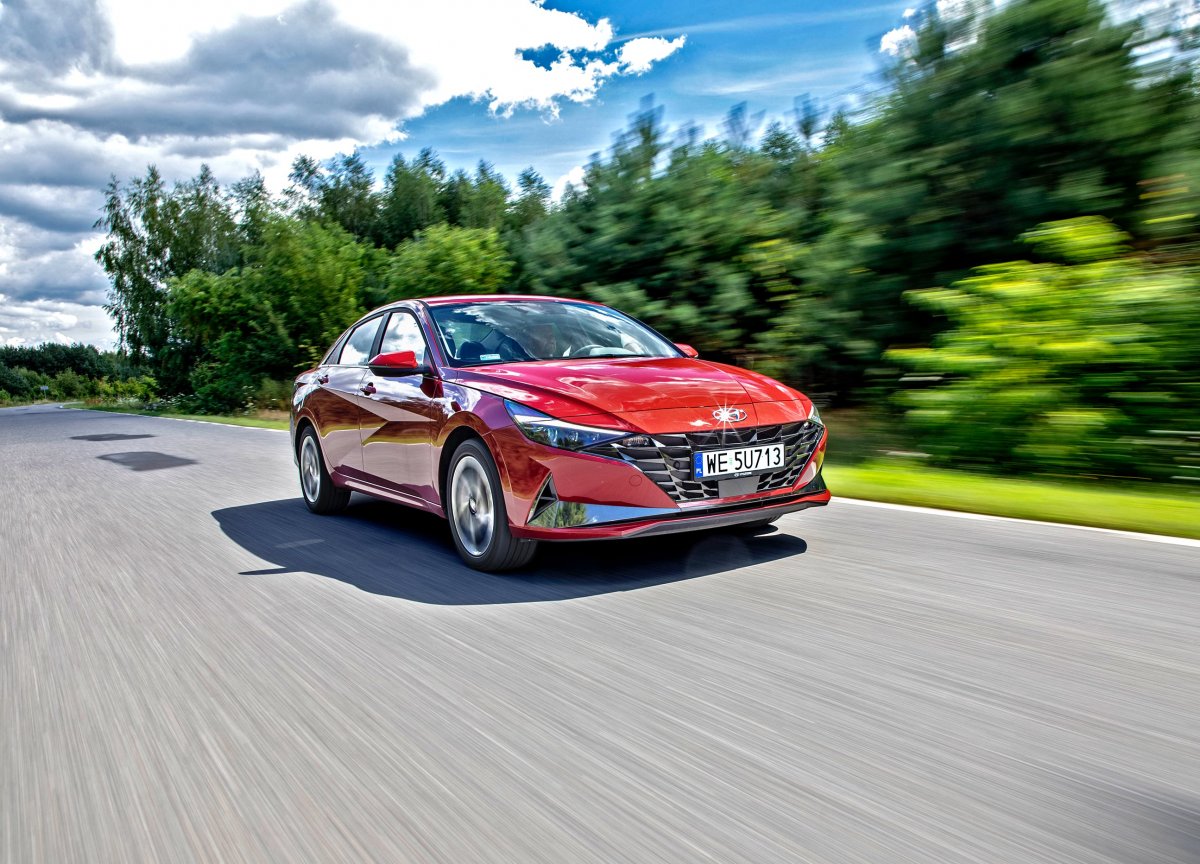 Hyundai Elantra 1.6 MPI 6MT (2022) – TEST - Magazyn auto
