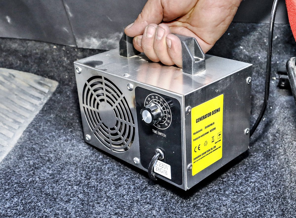 Auto po palaczu – jak je skutecznie wyczyścić? - Magazyn auto