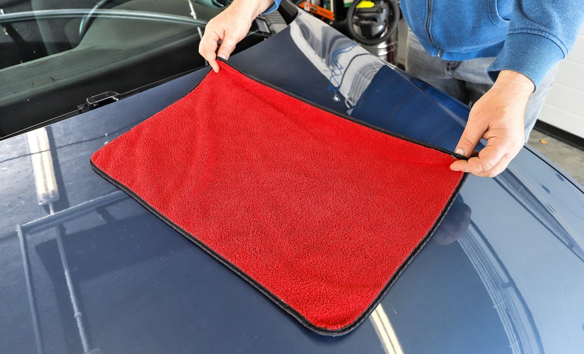 Woskowanie karoserii – test preparatu Autoland Ultra Wosk - Magazyn auto