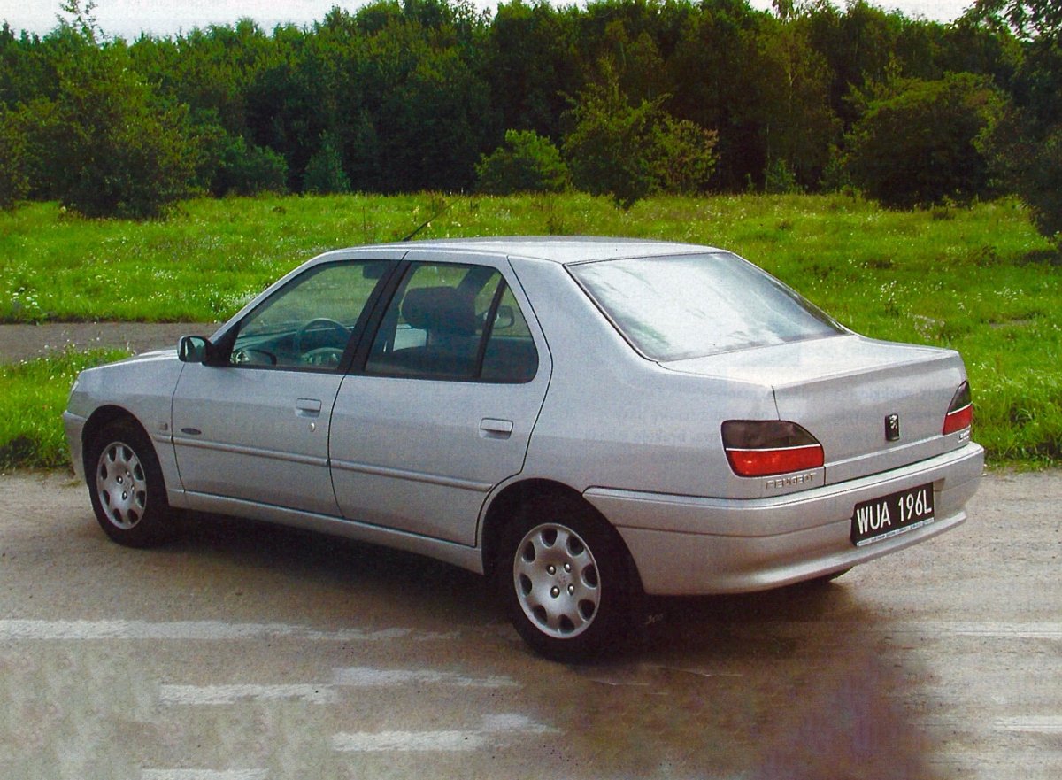 Peugeot 306 1.6 Saint Tropez – test z „Motoru” z 2000 roku - Magazyn auto
