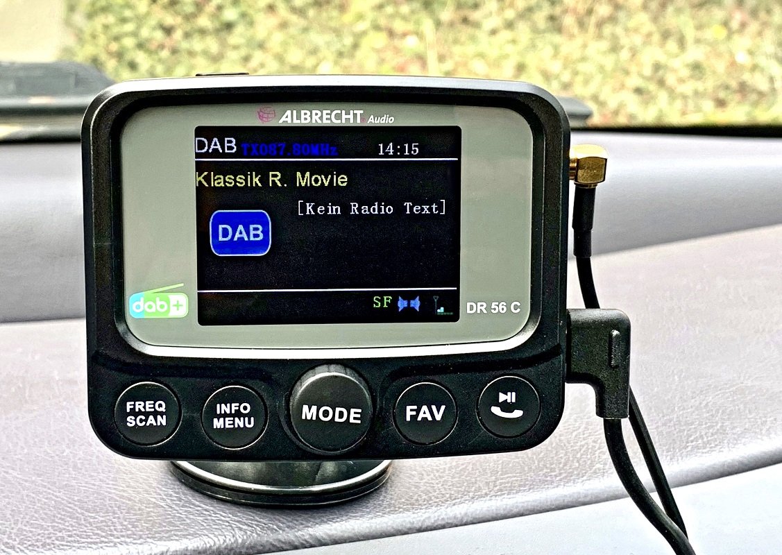 DAB – cyfrowe radio w aucie | Test 5 transmiterów - Magazyn auto