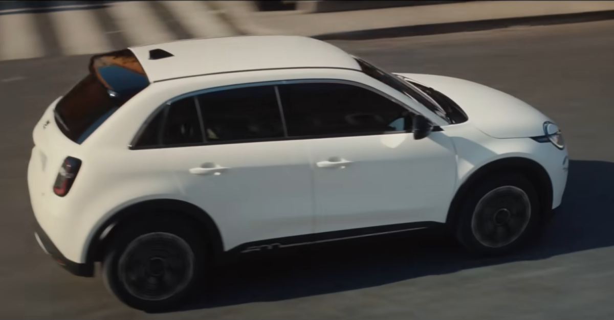 Nowy elektryczny crossover Fiat 600e - Magazyn auto