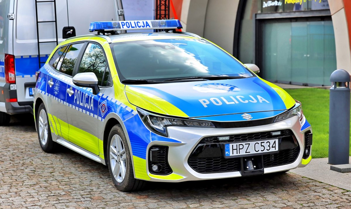 Czym jeździ, pływa i lata polska policja? - Magazyn auto