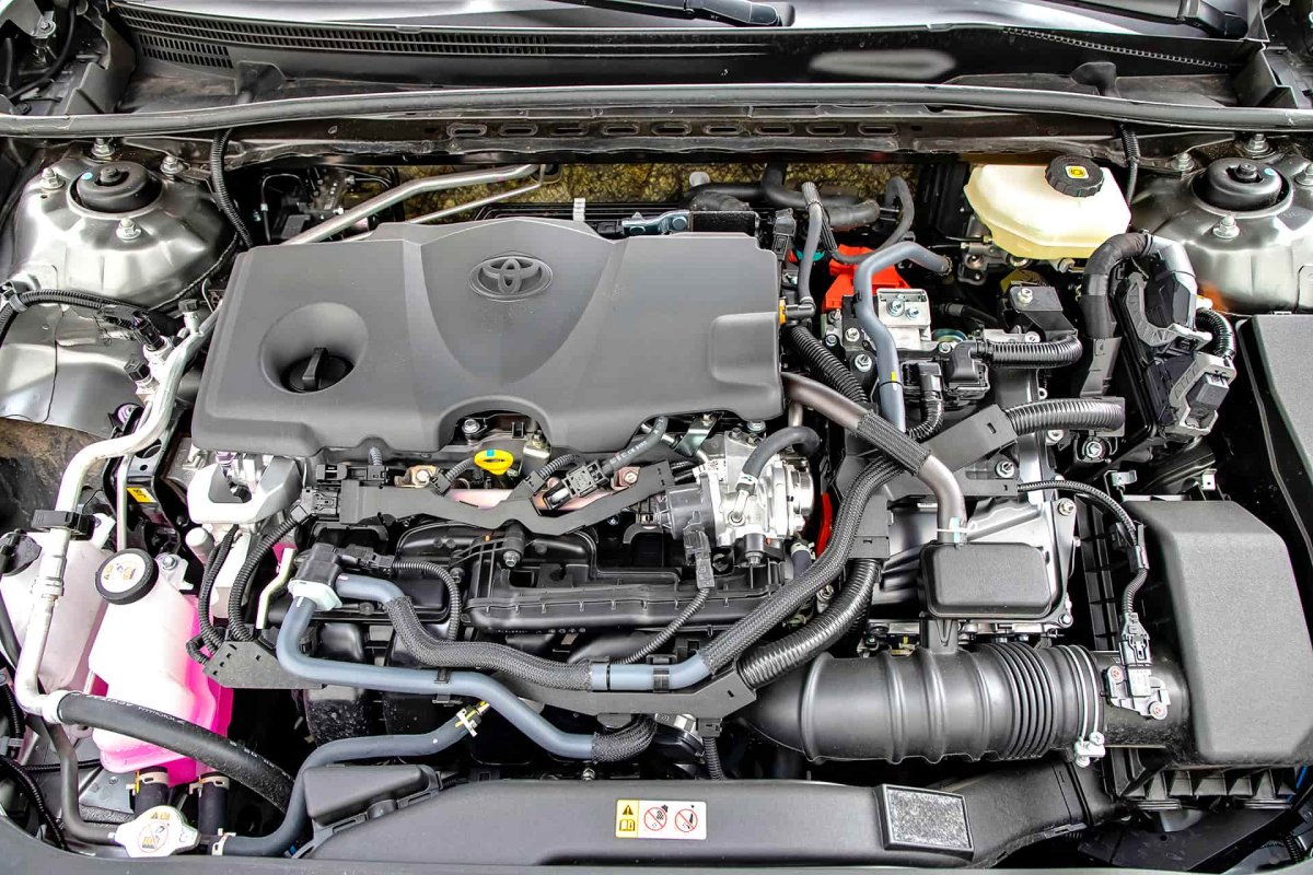 Toyota Camry 2.5 Hybrid – jedyny (słuszny) wybór? | TEST - Magazyn auto